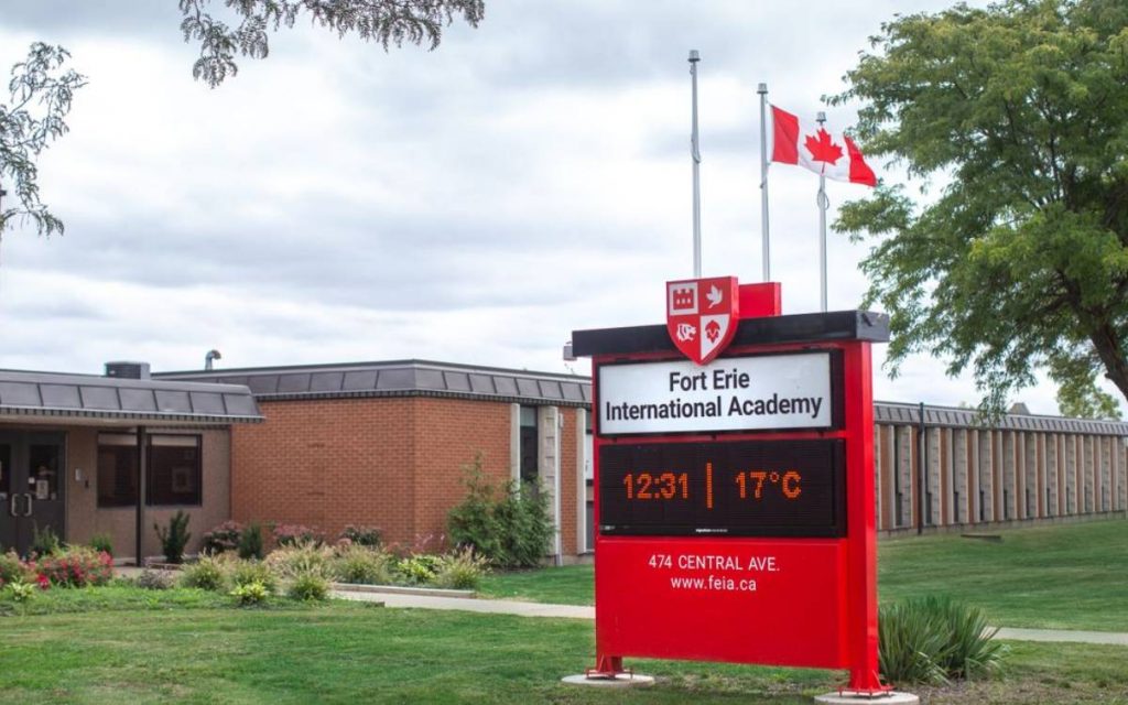 Trường trung học Fort Erie Academy, Ontario - TEC