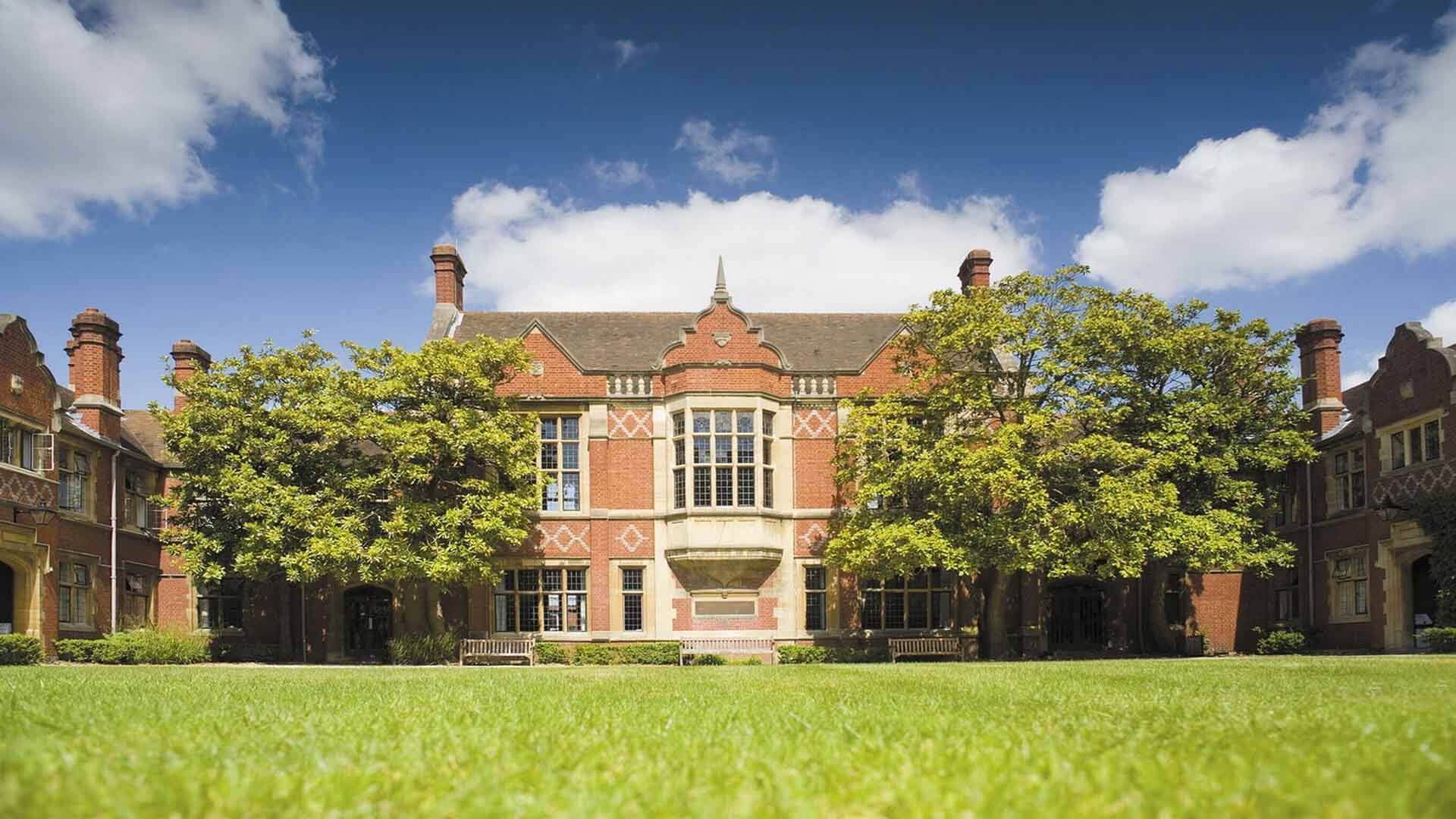 Trường đại học Reading (University of Reading) - TEC